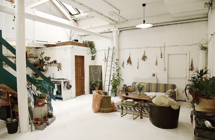 '1 room availabe in bright 3 room warehouse flat!' Room to Rent from ...