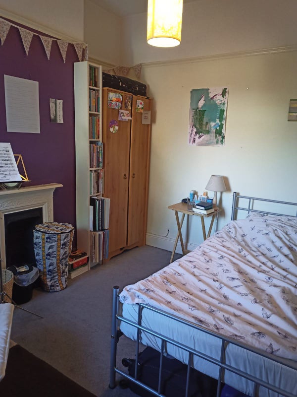 'Friendly house is looking for a female housemate' Room to Rent from ...