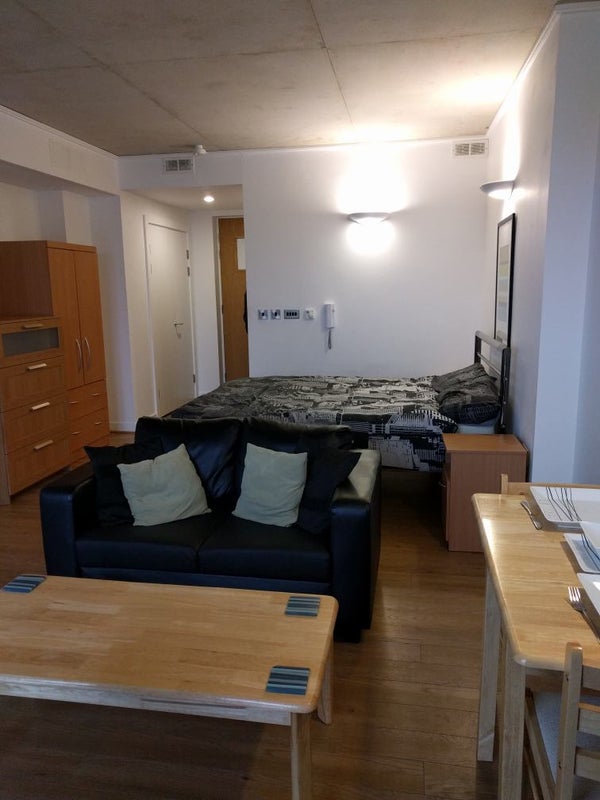 'CIAC, Middlesbrough - Studio Flat incl electric' Room to Rent from ...