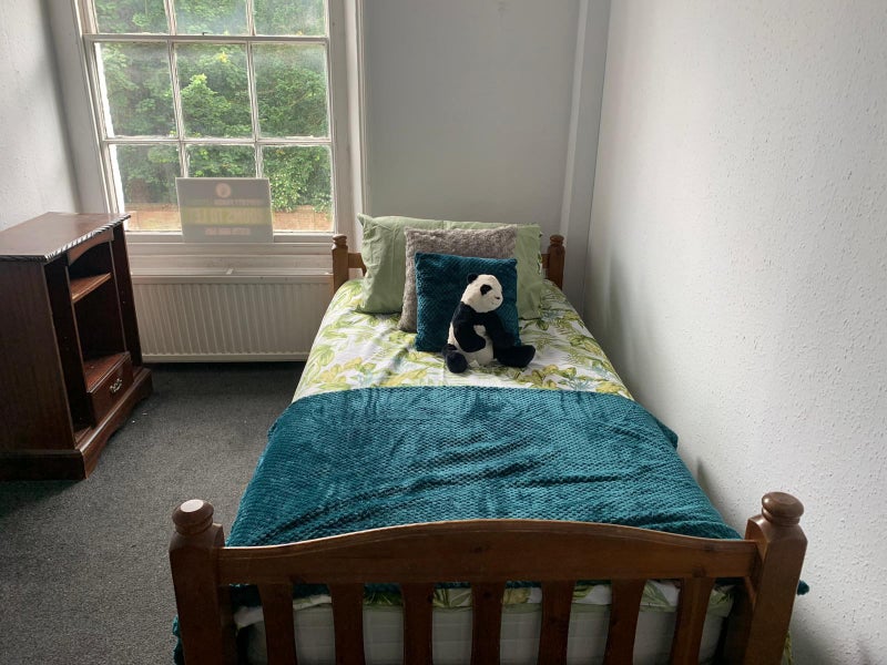 'Single Room In Shared House' Room to Rent from SpareRoom