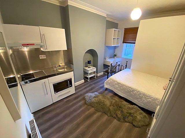 'Stunning Studio room available' Room to Rent from SpareRoom