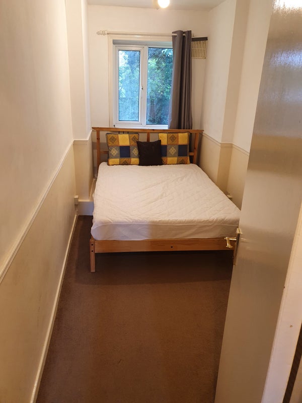 'Double and Small double room available! N2' Room to Rent from SpareRoom