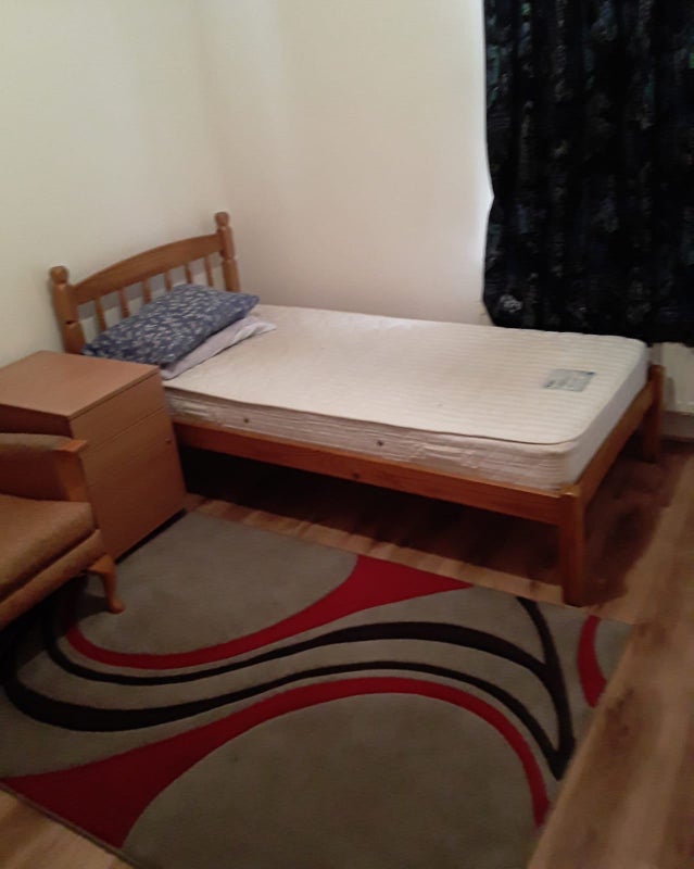 'ROOM' Room to Rent from SpareRoom