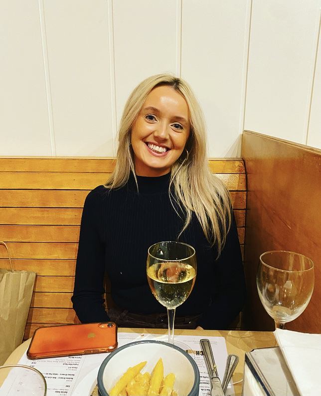 ' looking for a flat / buddy up ' Flatmate from SpareRoom
