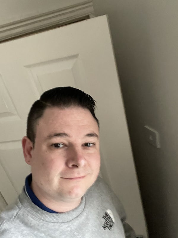 professional-look-for-a-room-flatmate-from-spareroom