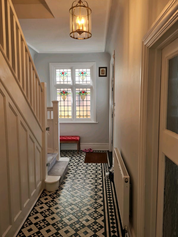 'Luxury Kingsize Room, 2 Bed House, Female Only' Room to Rent from ...