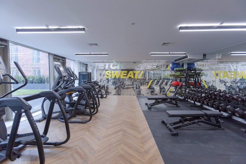 'Local Crescent - Manchester ' Room to Rent from SpareRoom