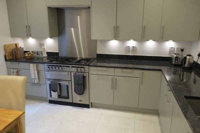 'Spacious room in period house, Camden, with garden' Room to Rent from ...