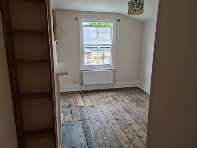 'Newly decorated and carpeted room in great house' Room to Rent from ...