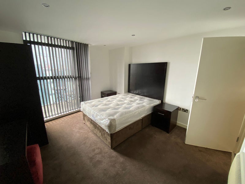 'En Suite Double Room In Manchester City Centre' Room to Rent from ...