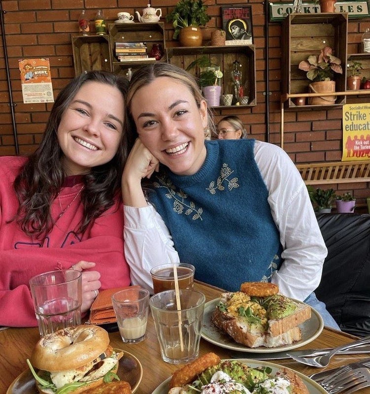 'Looking for housemates/room in Leeds ' Flatmate from SpareRoom