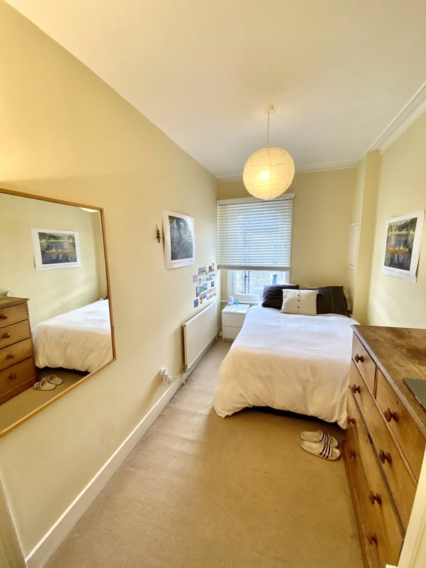 'Bright double - West Kensington ' Room to Rent from SpareRoom