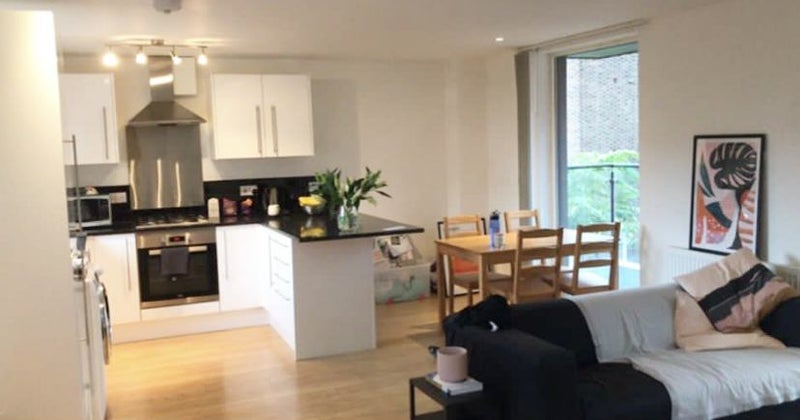 'Stockwell flat share with Balcony' Room to Rent from SpareRoom