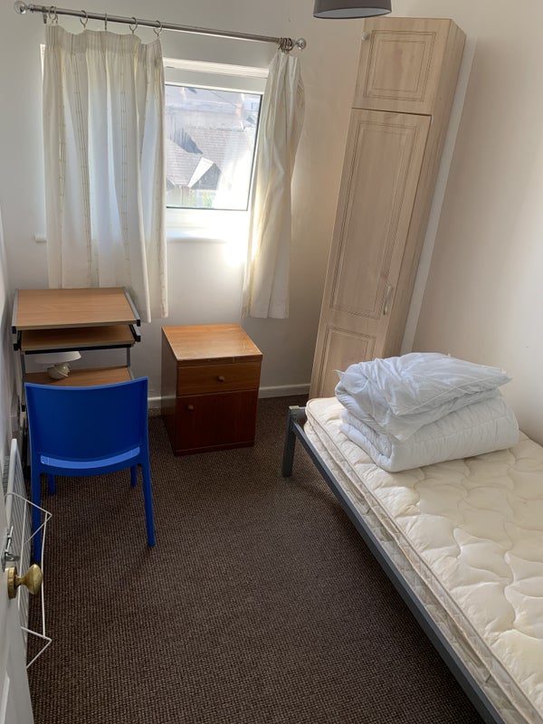 'Very Quiet house! 1 Spacious Single Room' Room to Rent from SpareRoom
