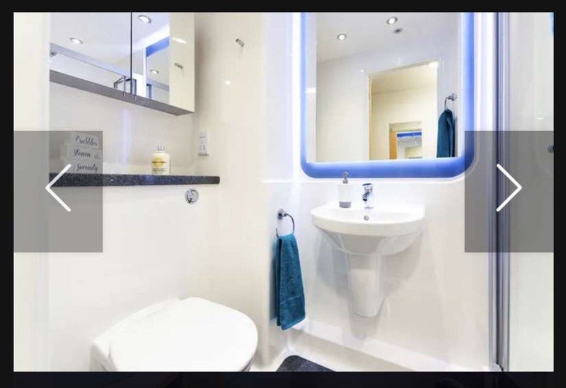 'Spacious Golden Suite Room In Byrom Point' Room to Rent from SpareRoom