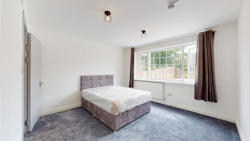 '5 Large en-suite double rooms in a lovely house' Room to Rent from ...