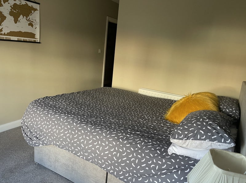 'Luxury apartment - Waterside area, Derry ' Room to Rent from SpareRoom