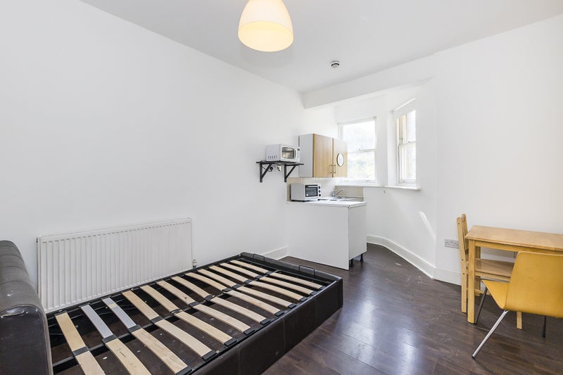 'Great Bedsit Inc. Some Bills' Room to Rent from SpareRoom