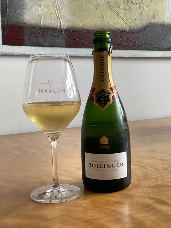 'Weekday professional ' Flatmate from SpareRoom