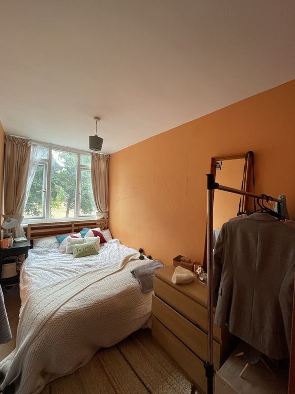 '£495 Stockwell/Nine Elms - Single Bedroom' Room to Rent from SpareRoom