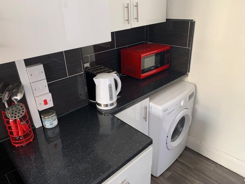 '1ST WEEK FREE.Exceptionally high Standard Room' Room to Rent from ...