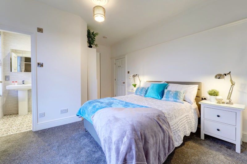 'Luxury houseshare in fantastic location! ' Room to Rent from SpareRoom