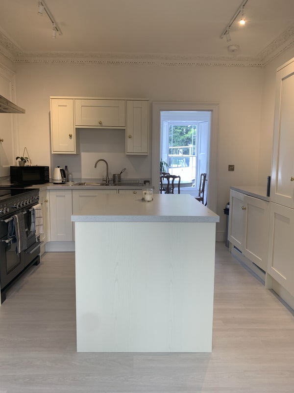 'Double room in new central beautiful Truro home' Room to Rent from ...