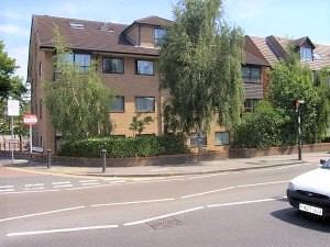 'Acacia House, Kingston Road, New Malden, Surre' Room to Rent from ...