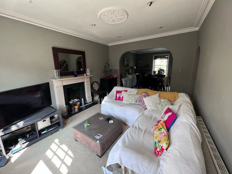 'Bright double in friendly roof terraced flat' Room to Rent from SpareRoom