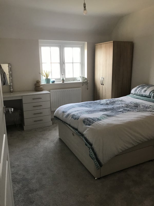 'Beautiful Double room with en- suite ' Room to Rent from SpareRoom