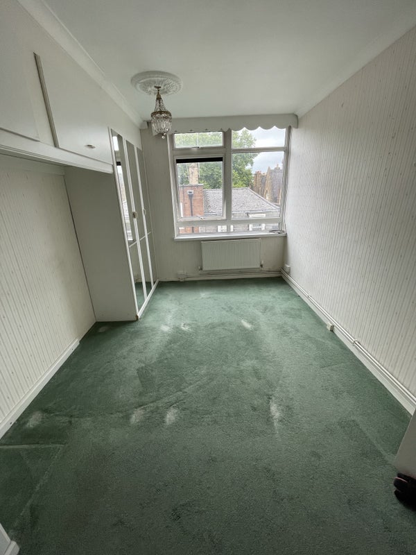 'Double & Single rooms Holborn WC1' Room to Rent from SpareRoom