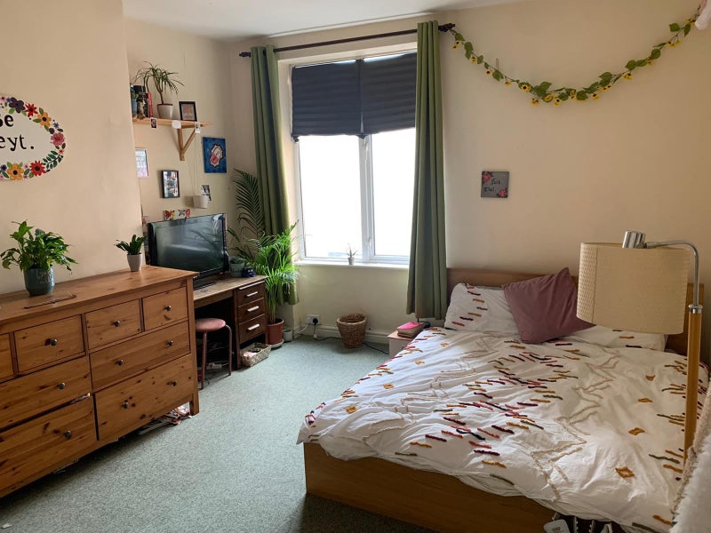 'Maisonette room available in friendly houseshare' Room to Rent from ...