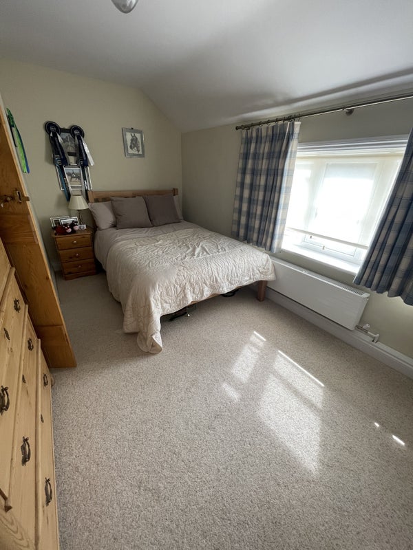 'Beautiful terrace cottage weekday let' Room to Rent from SpareRoom