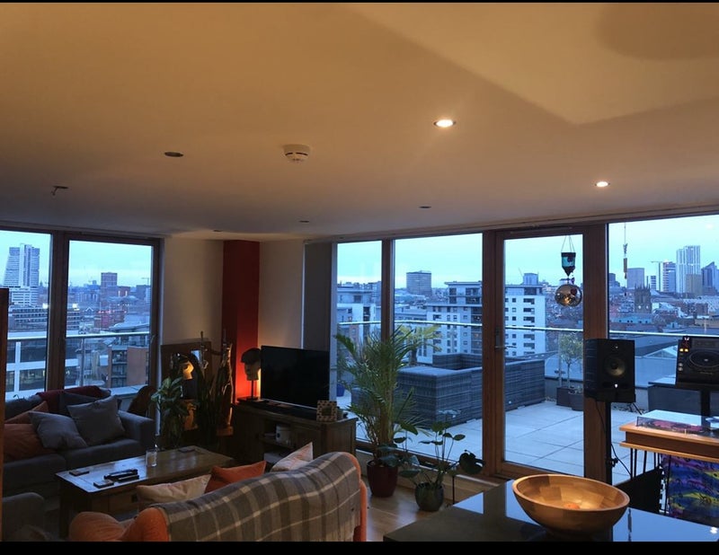 'Double room with en suite and balcony, Leeds Dock' Room to Rent from ...