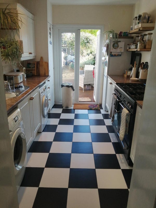 'Double room for rent ./ 10 mins to station ' Room to Rent from SpareRoom