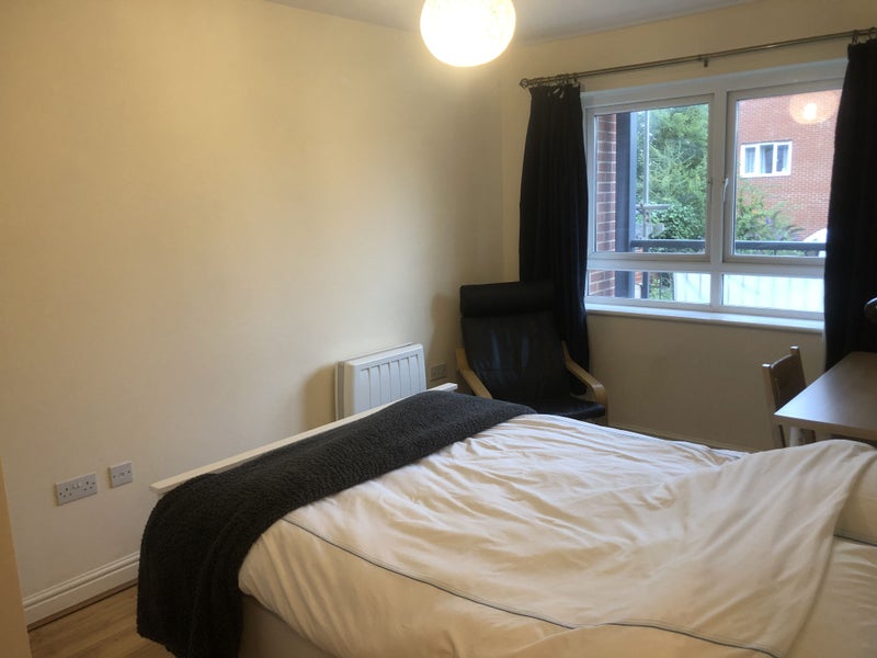 'Double room available in quiet two-bedroom flat' Room to Rent from ...