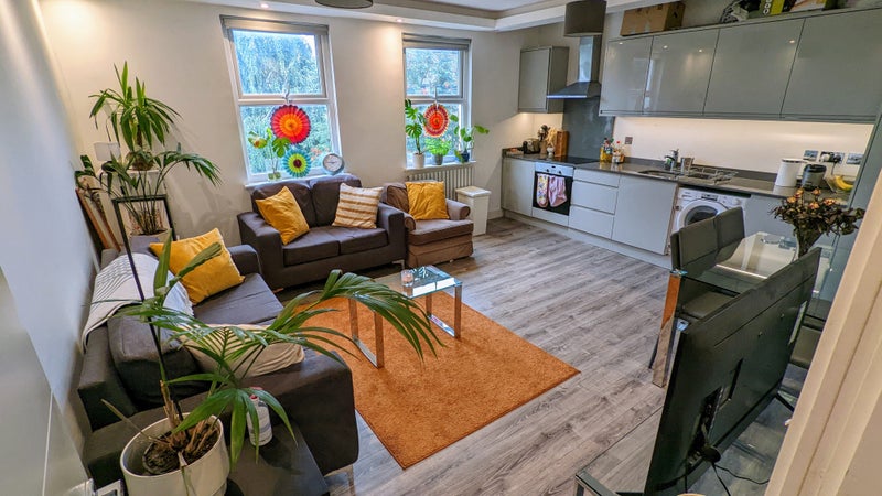'£810 - Modern Double Bedroom W/ Own Bathroom' Room to Rent from SpareRoom