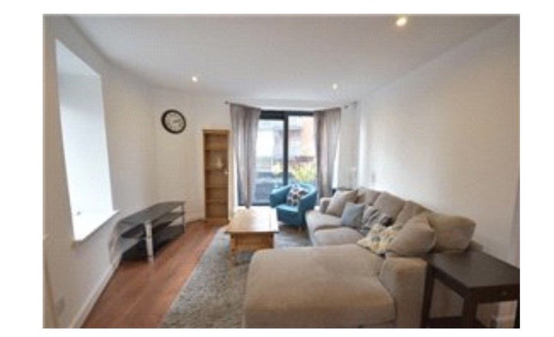 'Gorgeous room available in Deansgate flat' Room to Rent from SpareRoom