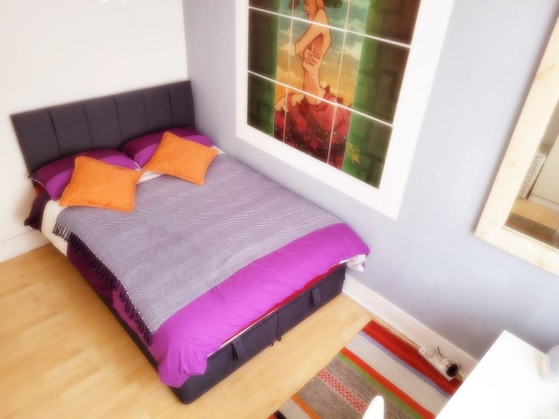 'Bedroom for single people in a cool flat :)' Room to Rent from SpareRoom