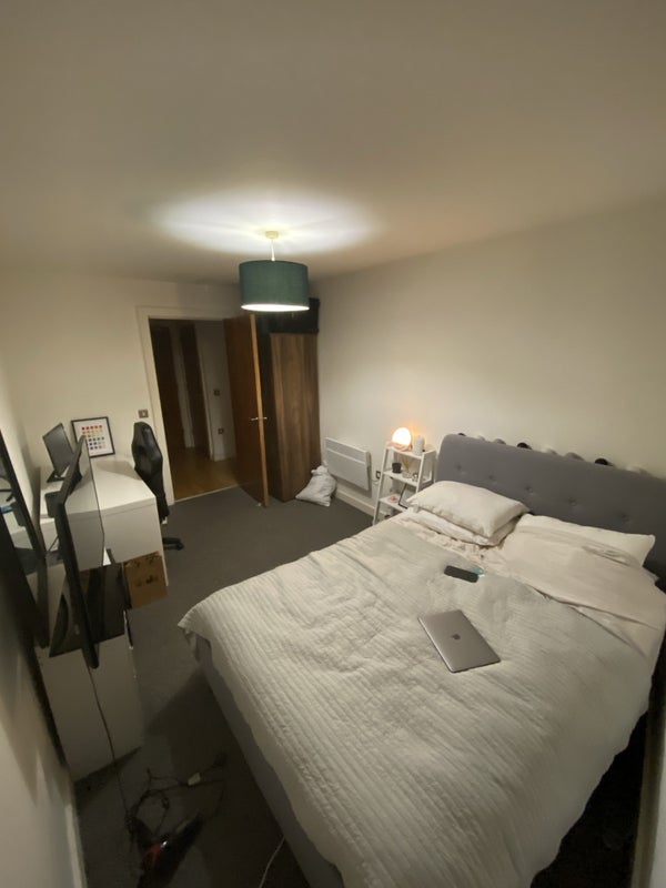 'Double En-Suite Room in Leeds City Centre' Room to Rent from SpareRoom