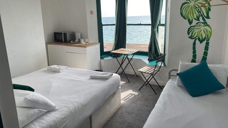 'Studios and double ensuite bedsits available to re' Room to Rent from ...