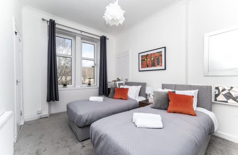 '2 double bedrooms available' Room to Rent from SpareRoom