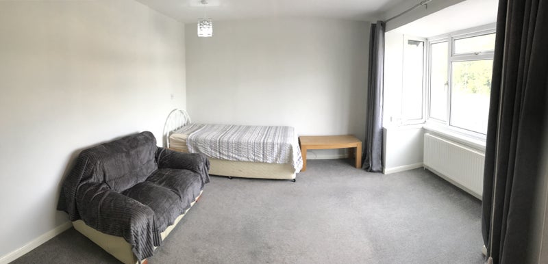 'A Perfect Pad for One! Your OWN flat/bedsit!' Room to Rent from SpareRoom