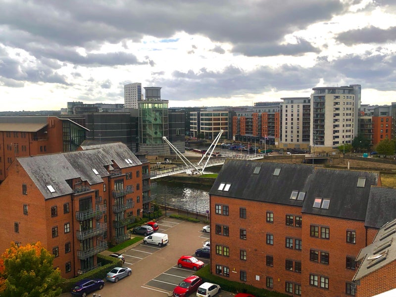 'Room available - The Gateway, Leeds City Centre' Room to Rent from ...