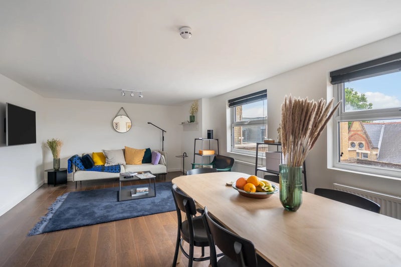 'Modern flat in Co-living Space' Room to Rent from SpareRoom