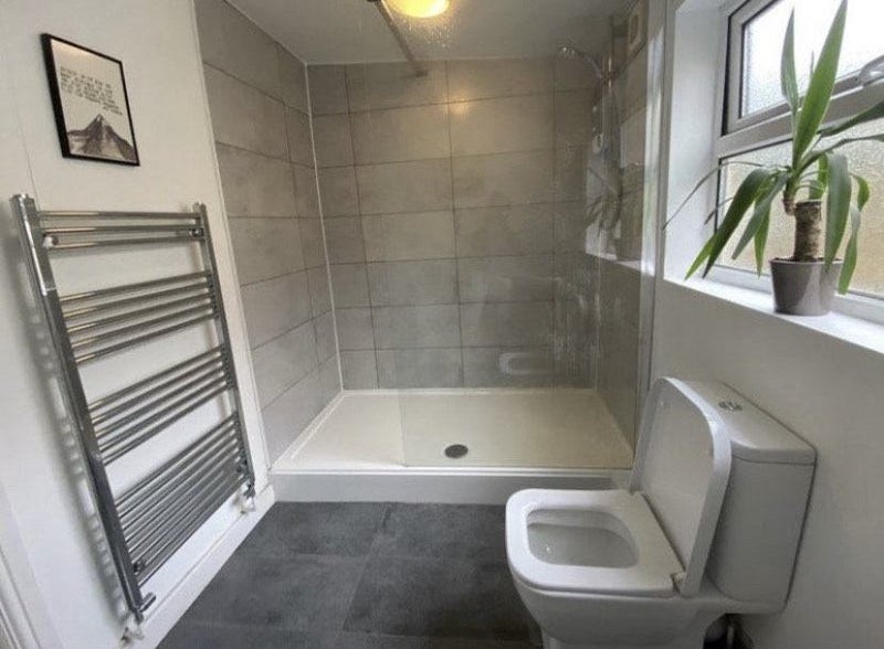 'Looking for a female professional housemate ' Room to Rent from SpareRoom