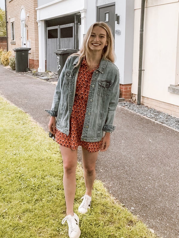 '27 year old female professional' Flatmate from SpareRoom