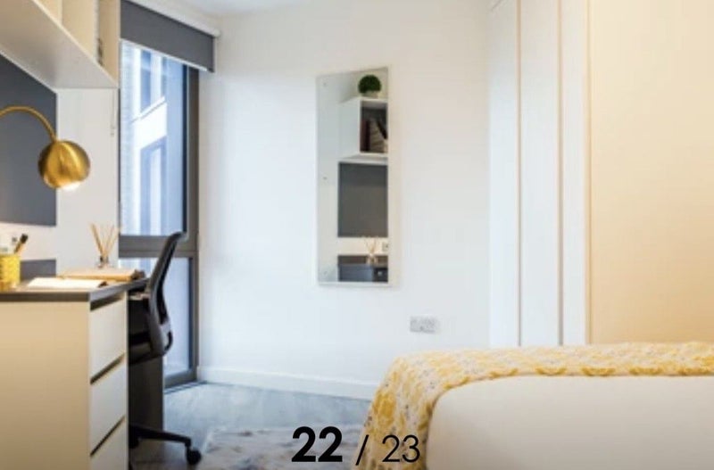 'Beautiful Studio 4 Student’s only. New Interior. ' Room to Rent from ...