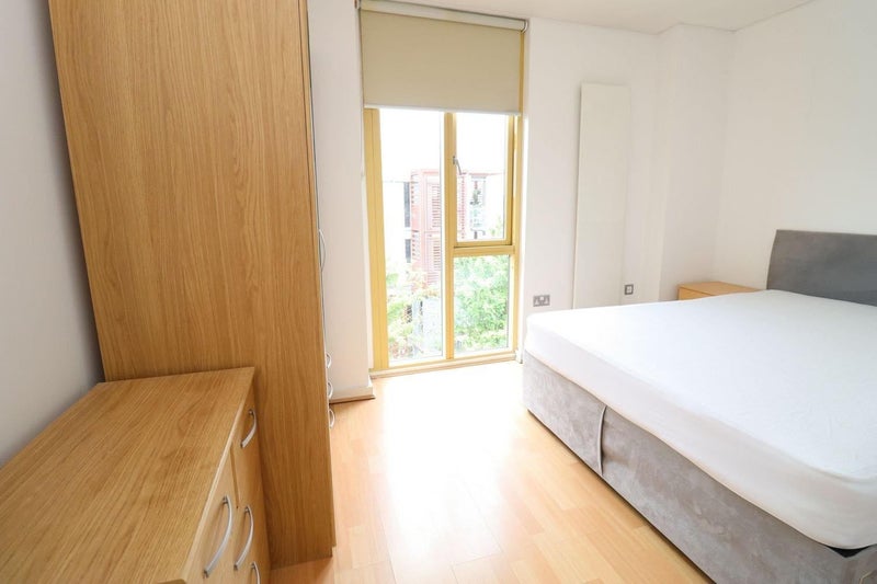 'Room in a Flatshare (Greenwich) - Available ASAP' Room to Rent from ...