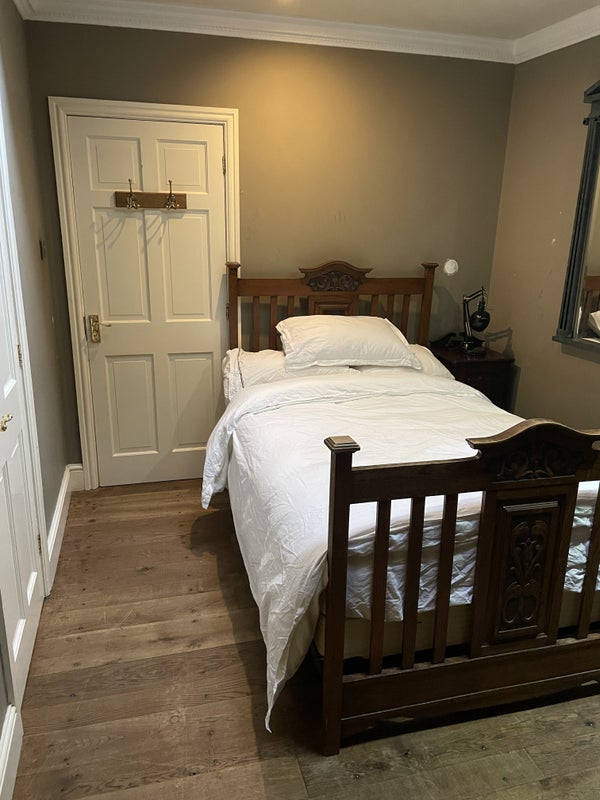 'Beautiful room in town house ' Room to Rent from SpareRoom